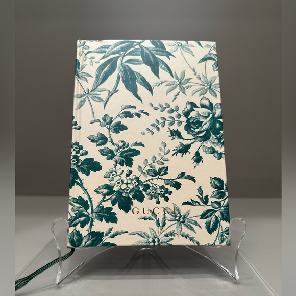 Gucci | Office | Gucci Limited Edition Journal Blank Journal Book ...